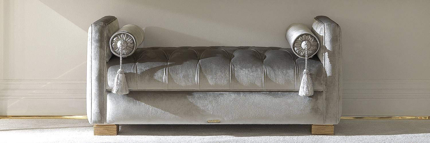 Italian luxury classic pouf and benches | Jumbo Collection